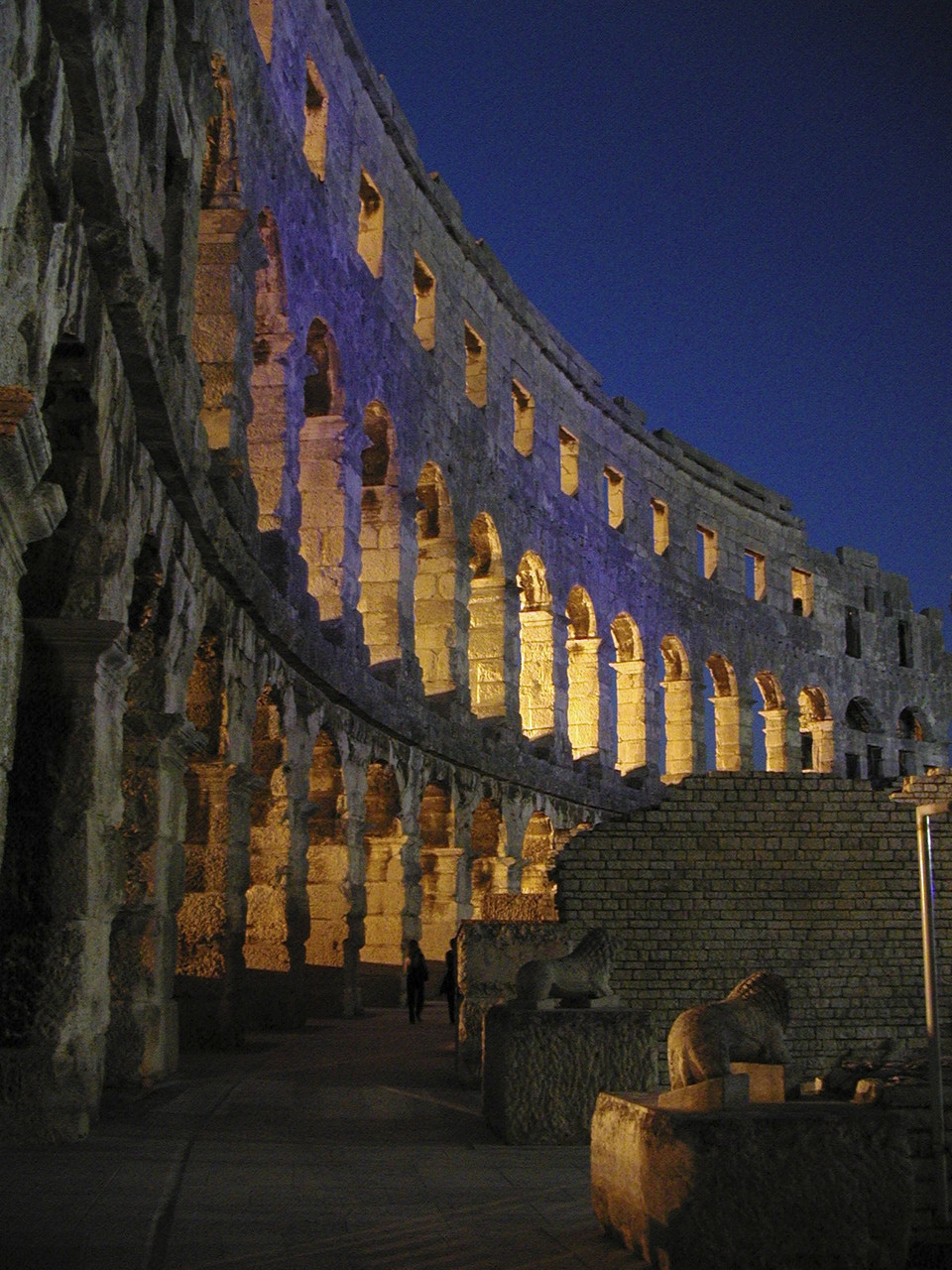 Pula, Istria, Croatia - travel, holiday and tourist info